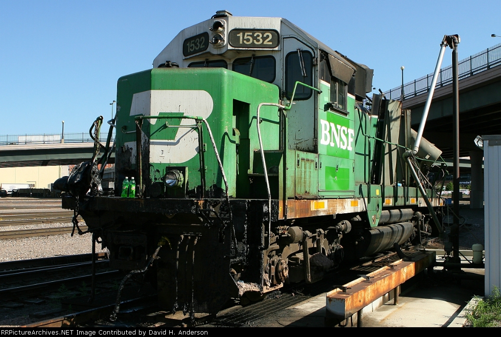 BNSF 1532